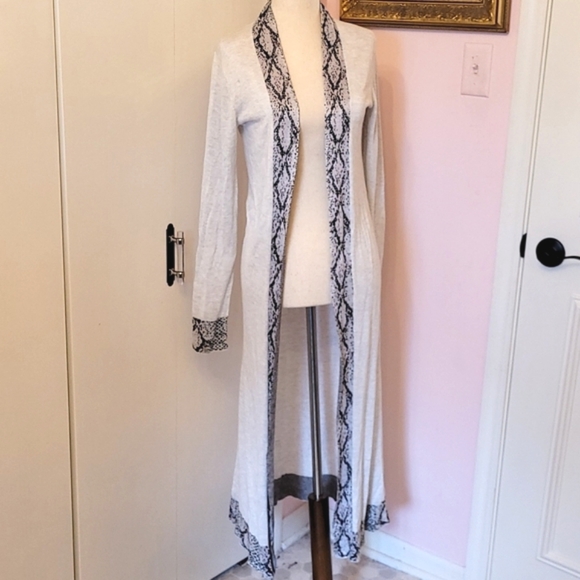 One Grey Day | Sweaters | One Grey Day Grey Duster Cardigan | Poshmark